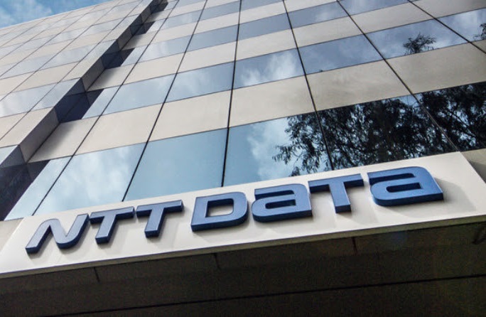 Operando em 50 países, a NTT DATA combina a experiência local com ...